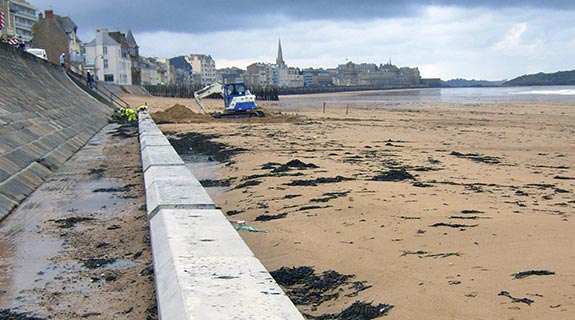 Aménagement d'une digue en béton architectonique à Saint-Malo - Novatec